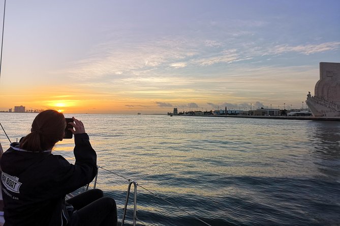 Lisbon Sunset Sailing Tour on Luxury Sailing Yacht with 2 Drinks - FAQ