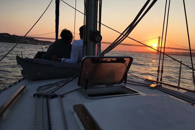 Lisbon Sunset Sailing Tour with White or Rosé Wine and Snacks - The Sum Up