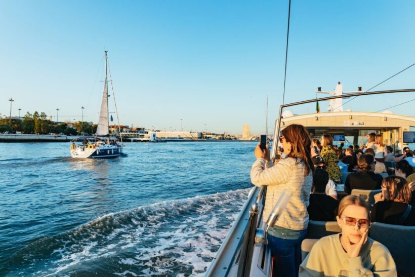 Lisbon: Tejo River Sunset Cruise with Welcome Drink - The Value for Money