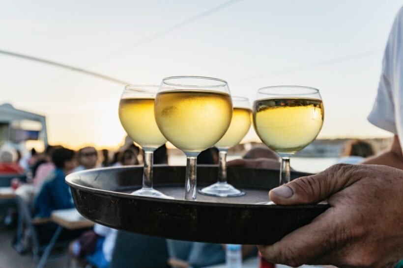 Lisbon: Tejo River Sunset Cruise with Welcome Drink - Final Thoughts