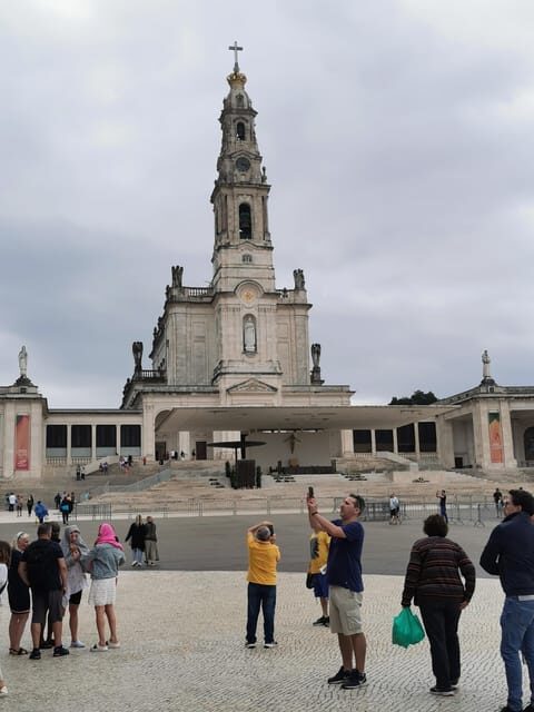 Lisbon to Fatima Nazaré and Óbidos Private Full Day Tour - Final Thoughts