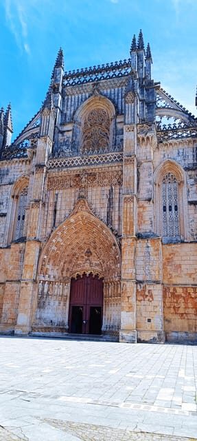 Lisbon: to Porto or vice versa Day Tour with up to 3 stops - FAQ