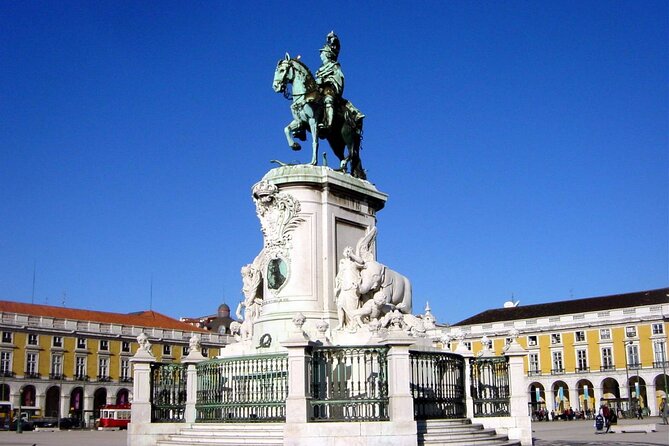 Lisbon to Porto With Stops: Óbidos, Nazaré, Fátima, Coimbra, Aveiro - Pricing and Cancellation Policy