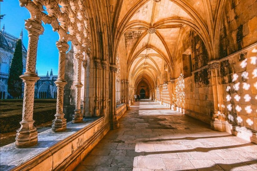 Lisbon: Tomar, Batalha, and Alcobaça Monasteries Tour - Key Points