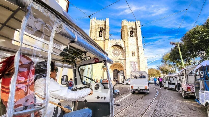 Lisbon tour Oldtown & Viewpoints on a tuktuk! - Key Points