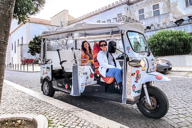 Lisbon Tour Oldtown & Viewpoints on a Tuktuk - Exploring Historic Landmarks