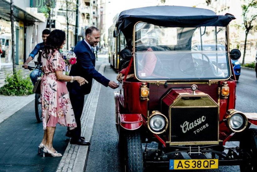 Lisbon: Tour on board a Classic Tuk - A Nostalgic Ride Through Lisbon’s Streets