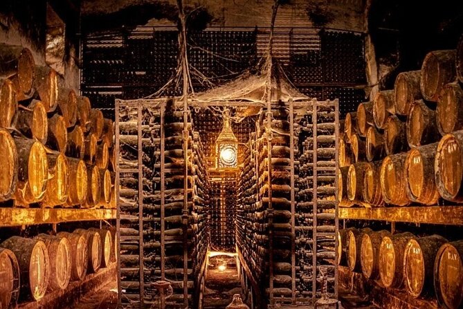 Lisbon Tour to Setúbal, Mountains and Sea, with Wine Tasting - Frequently Asked Questions