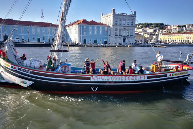Lisbon Traditional Boats - Guided Sightseeing Cruise - Authentic Experience and Cultural Touches