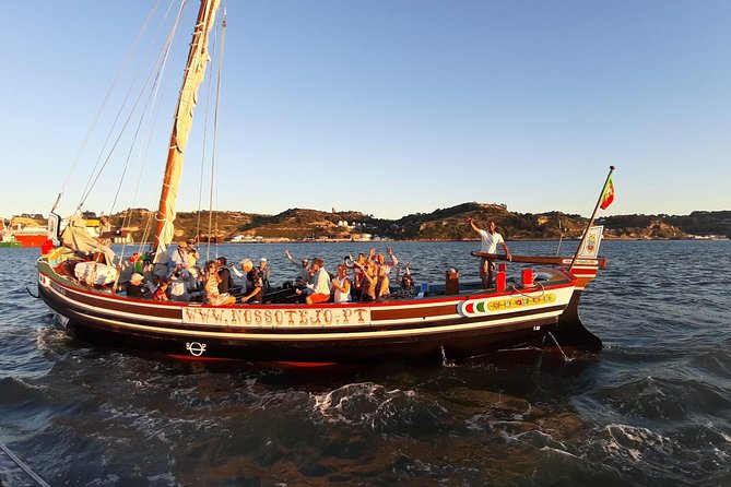 Lisbon Traditional Boats - Guided Sightseeing Cruise - FAQ