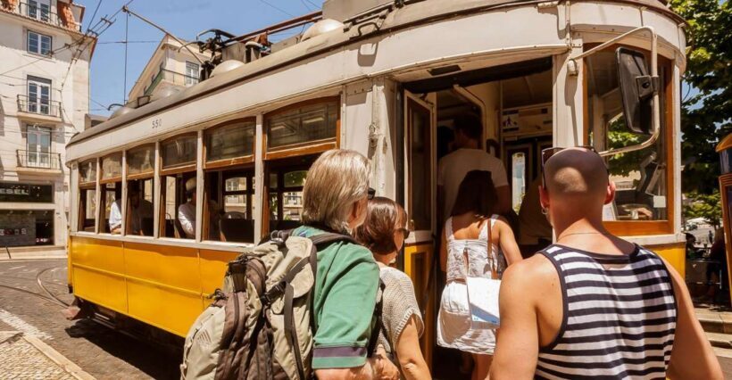 Lisbon Tram No. 28 Ride & Walking Tour - Exploring the Lisbon Tram No. 28 Ride & Walking Tour