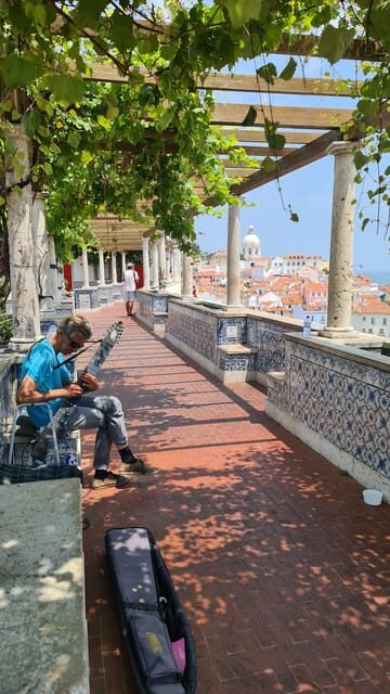Lisbon: Tuk Tuk 1H30 Tour Old Town Complete with a Old Timer - Final Thoughts