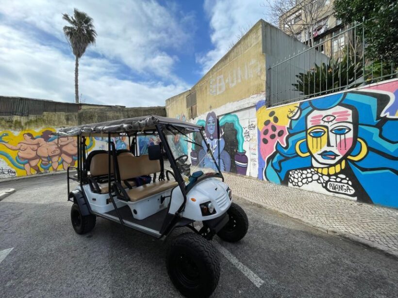Lisbon: Tuk Tuk with hotel pick up and the best of old city - Key Points