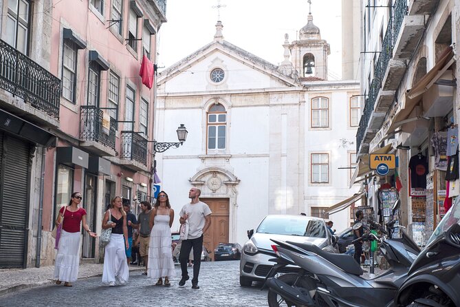 Lisbons Authentic Food and Wine Tour With a Winemaker - Positive Guest Feedback