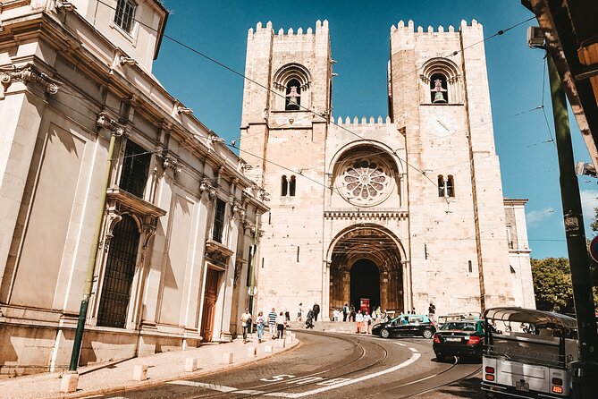 Lisbon's Old Town Private Tuk Tuk Tour (1 Hour and 30 Minutes) - Practical Tips for Booking and Enjoying the Tour