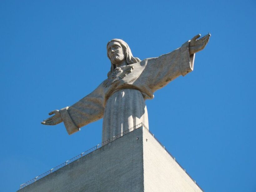 Lisbons South Side, River Tejo & 3-Hour Walking Tour - Who Should Book This Tour?
