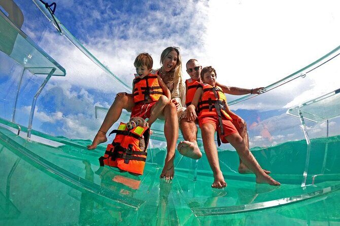 Live Cancun from our Transparent Boat - Why This Tour Could Be the Perfect Choice