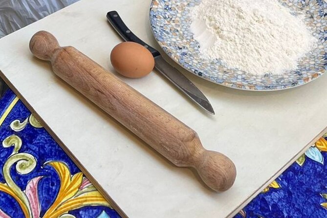 Live cooking class pasta -Small group or Private,in 5 languages - Key Points