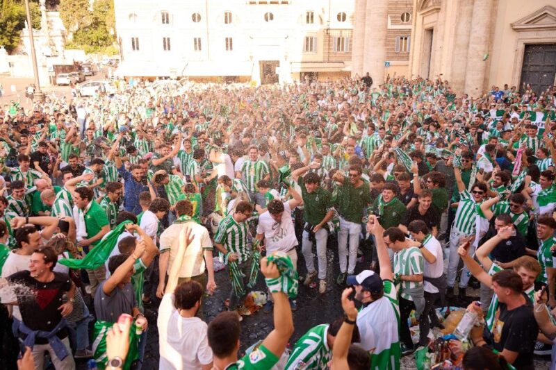 Live Real Betis football matches & atmosphere with local fan - Key Points