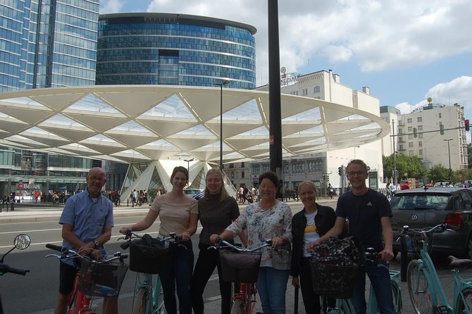 Lively Brussels Highlights Bike Tour DUTCH - Locatie En Ontmoetingspunt