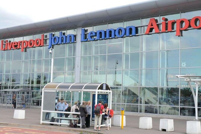 Liverpool Airport Transfer 1 to 14 Passengers One Way Transfer - Key Points