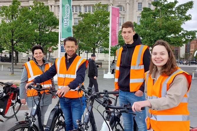 Liverpool City Centre Highlights Tour Review - Meeting Point and Logistics