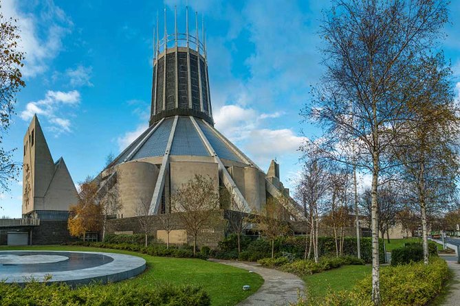 Liverpool Private City Tour and Chester City - FAQ