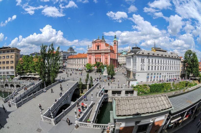 Ljubljana: Guided Walk & Funicular Ride to Ljubljana Castle - Authentic Experiences & Travel Tips