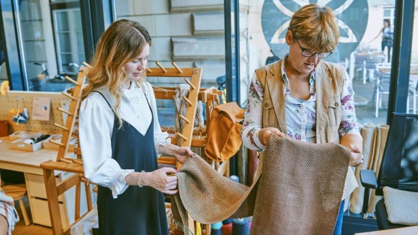 Ljubljana: Interactive Workshop with Experienced Weaver - Who Will Appreciate This Workshop?