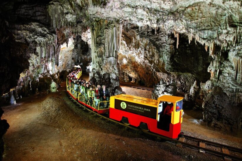 Ljubljana: Postojna cave & Predjama castle small group tour - The Experience in Detail
