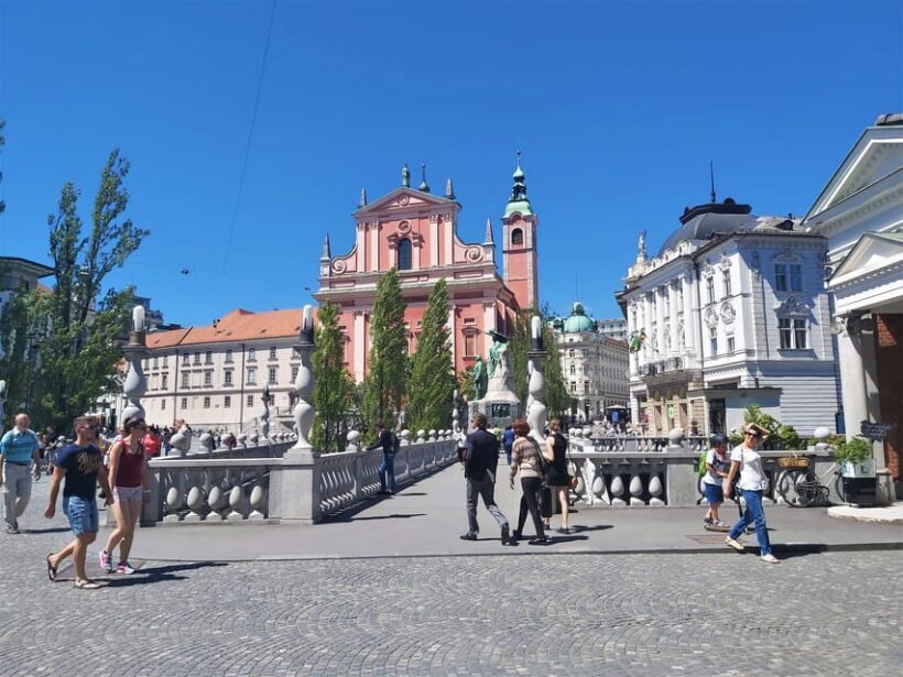 Ljubljana Sightseeing Tour by E-bikes - Frequently Asked Questions