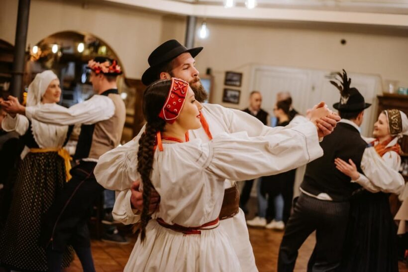 Ljubljana: Traditional Slovenian Dinner and Show - Key Points
