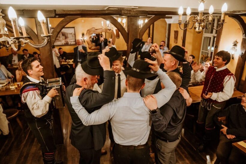 Ljubljana: Traditional Slovenian Dinner and Show - What to Expect from the Experience