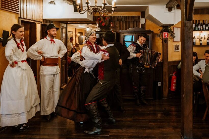 Ljubljana: Traditional Slovenian Dinner and Show - Authenticity, Entertainment, and Cultural Value