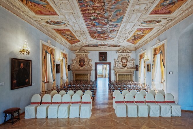 Lobkowicz Palace Concert in Prague Ticket Review - Venue and Atmosphere