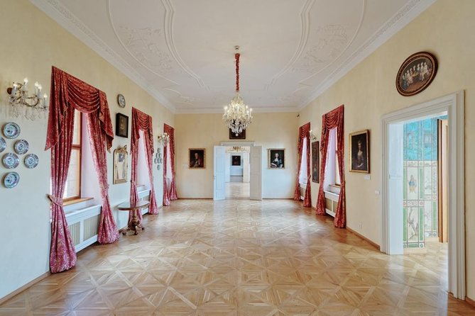 Lobkowicz Palace Museum Entrance Ticket in Prague - Reviews and Ratings
