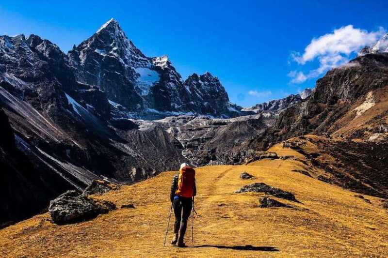 Lobuche Peak Climbing with EBC TREK-18 Days - Key Points
