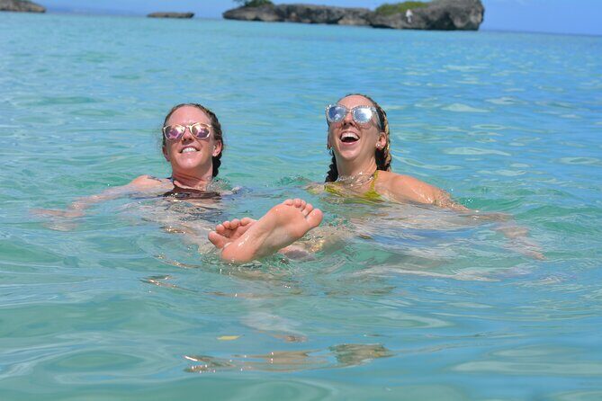 Local Excursion Blue Laguna el dudu - Insights from Guest Reviews