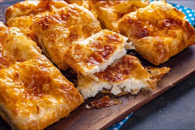 Local Food and History Tour of Bucharest with Local Foodie - Why This Tour Is a Great Choice