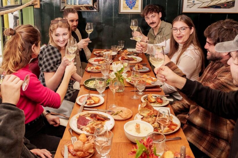 Local Foodie Adventure in London: 10+dishes, drinks and more - Key Points