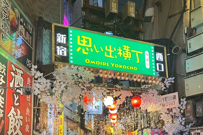 Local Izakaya(Japanese Traditional Bar) Hopping in Shinjuku - Navigating the Maze of Shinjuku Izakayas