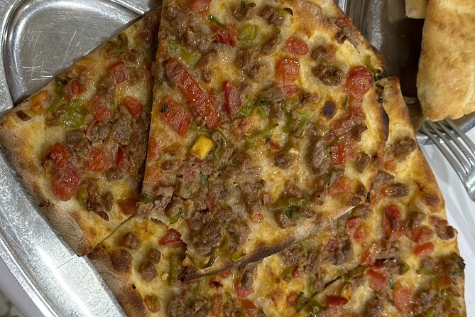 Local Turkish Cuisine Food Tour of Istanbul - The Experience: What You Can Expect