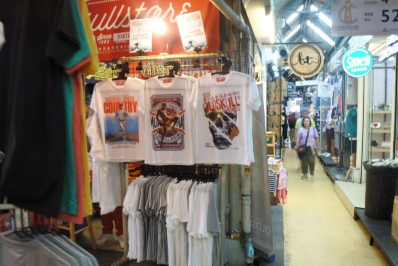 Local Weekend Markets: Khlong Lat Mayom & Chatuchak Tour - The Main Event: Chatuchak Weekend Market