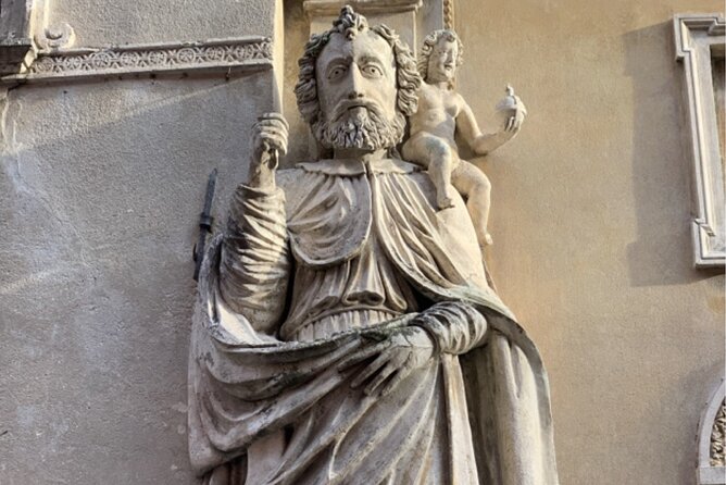 Locarno Scavenger Hunt and Sights Self-Guided Tour - Key Points