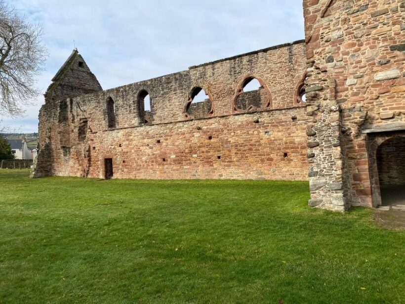 LOCH NESS, INVERNESS, CLAVA CAIRNS & MORE FROM INVERGORDON - Key Points