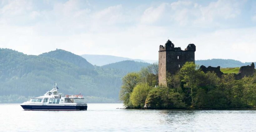 Loch Ness: Urquhart Castle Round-Trip Cruise - An In-Depth Look at the Cruise Experience