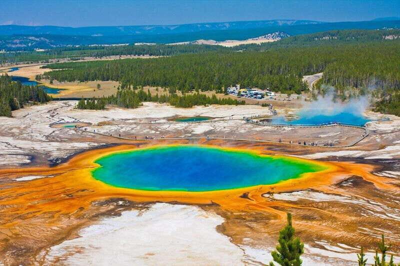 Lodging at Old Faithful Yellowstone&Grand Teton 5-Day Tour - An In-Depth Look at the Experience