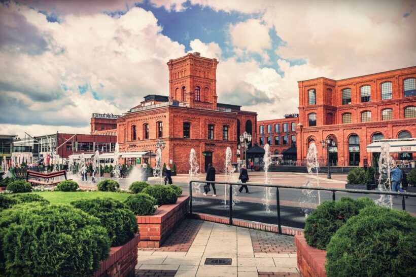 Lodz: Private City Walking Tour - Experience Quality and Value
