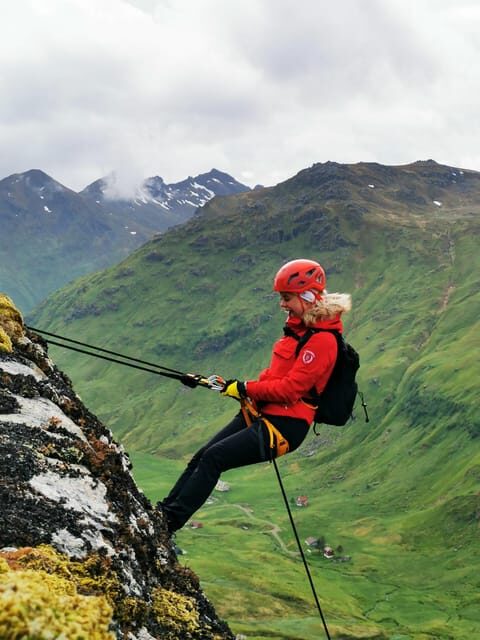 Lofoten: Full Day Combo tour, (kayaking and rappelling) - Who Is This Tour Best Suited For?