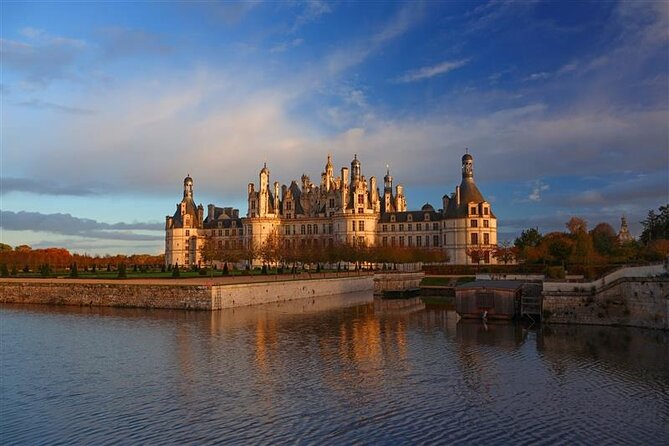 Loire Castles with Wine Tasting Private trip from Paris - FAQ
